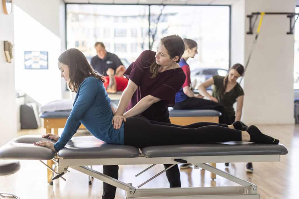 What to Wear to Physical Therapy: A Guide to Comfort and Effectiveness ...